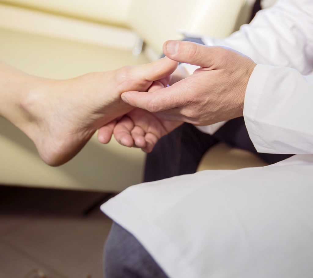 Bunion surgery London, Minimally Invasive bunion treatment UK, Keyhole